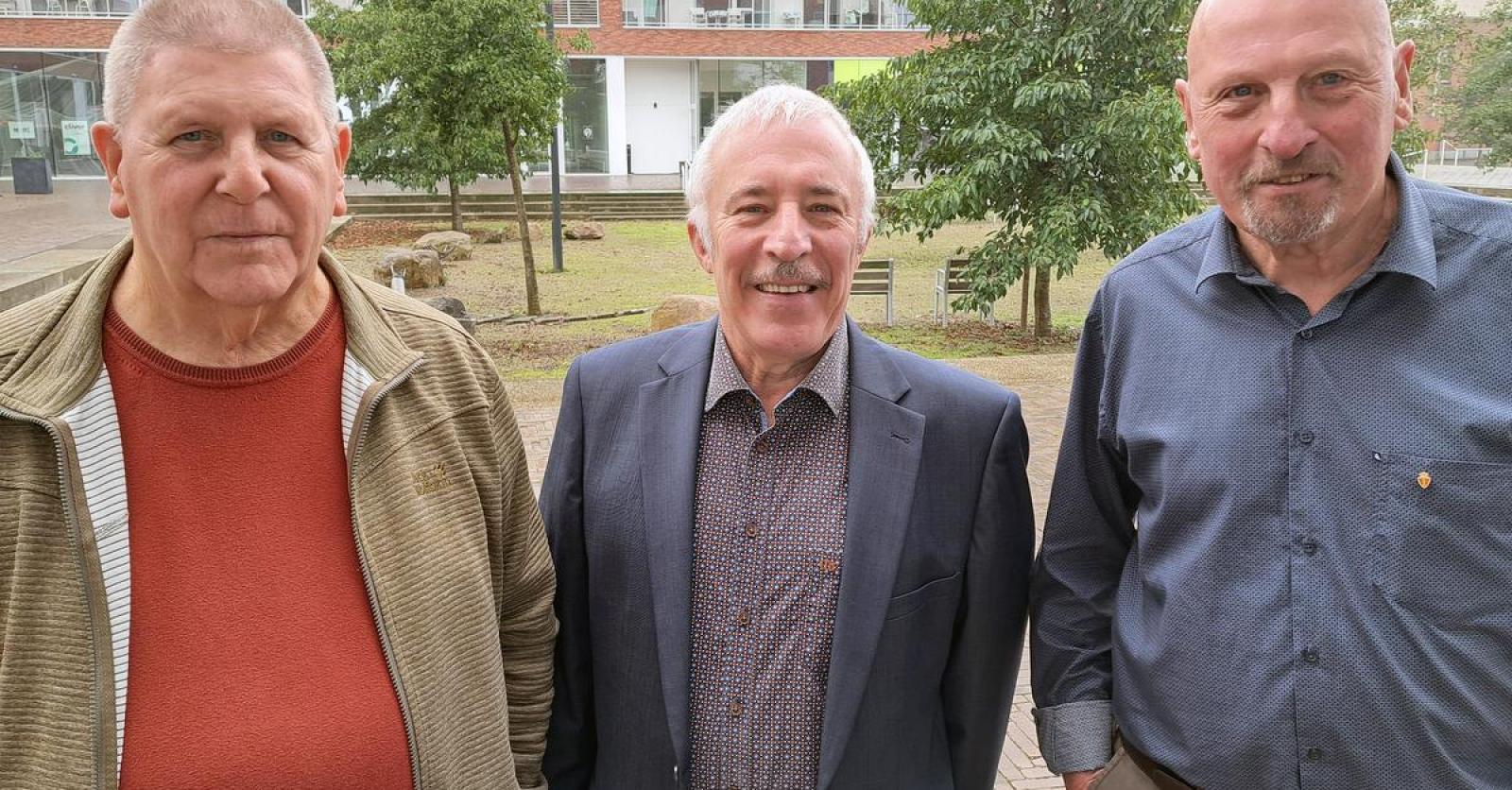 Amantine vat de Otegemse boerderijen in een boek - KW.be