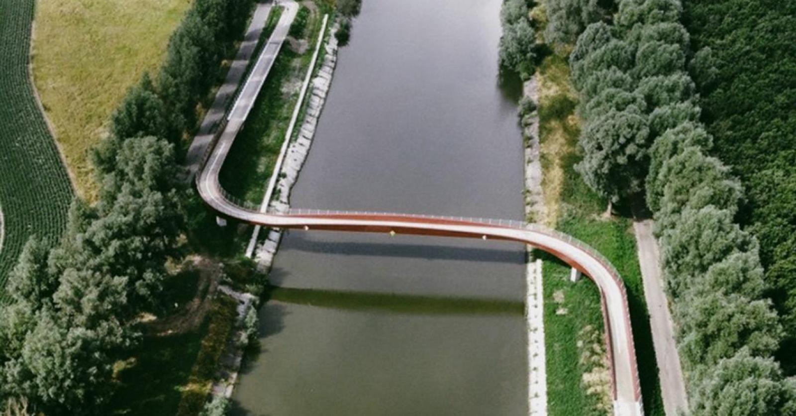 Dit is de ‘Brug van het Jaar’: Vlasbrug tussen Wielsbeke en Waregem ...