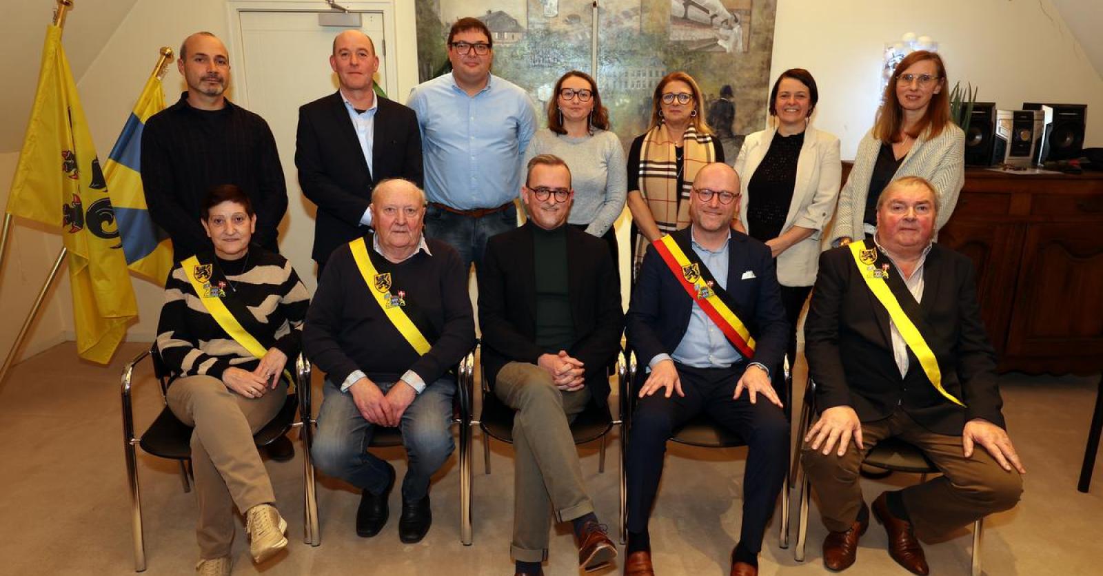 Nieuwe gemeenteraad van Spiere-Helkijn geïnstalleerd met na 36 jaar een ...