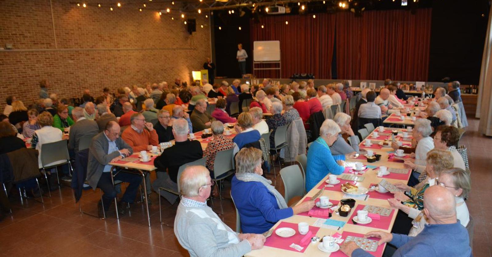 Vol huis voor eindejaarsbingo in dienstencentrum Ter Deeve in Meulebeke ...
