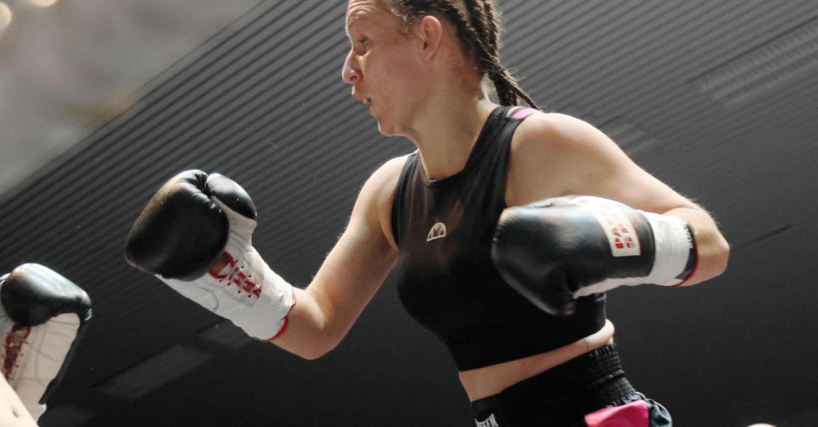 Robin Barbiaux en Amy Naert in eerste boksgala in Gits - KW.be