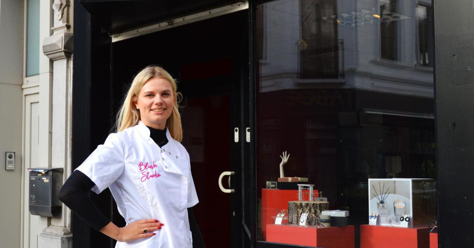 Axana (25) combineert horeca met schoonheidssalon in Blankenberge ...