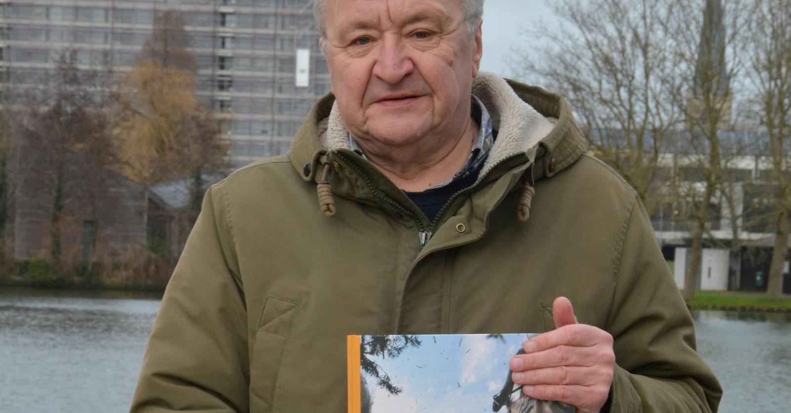Jan Decock schrijft kunstboek over Waregem: “Ik heb het niet voor moeilijkdoenerij” - KW.be