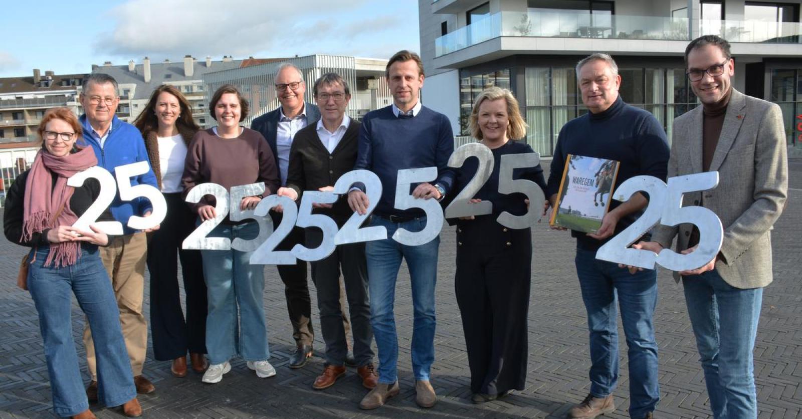 Waregem viert 25 jaar als stad: heel het jaar grote en kleine vieringen ...