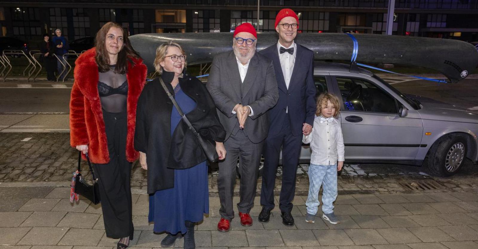 Wim Opbrouck met de kano naar eigen première - KW.be