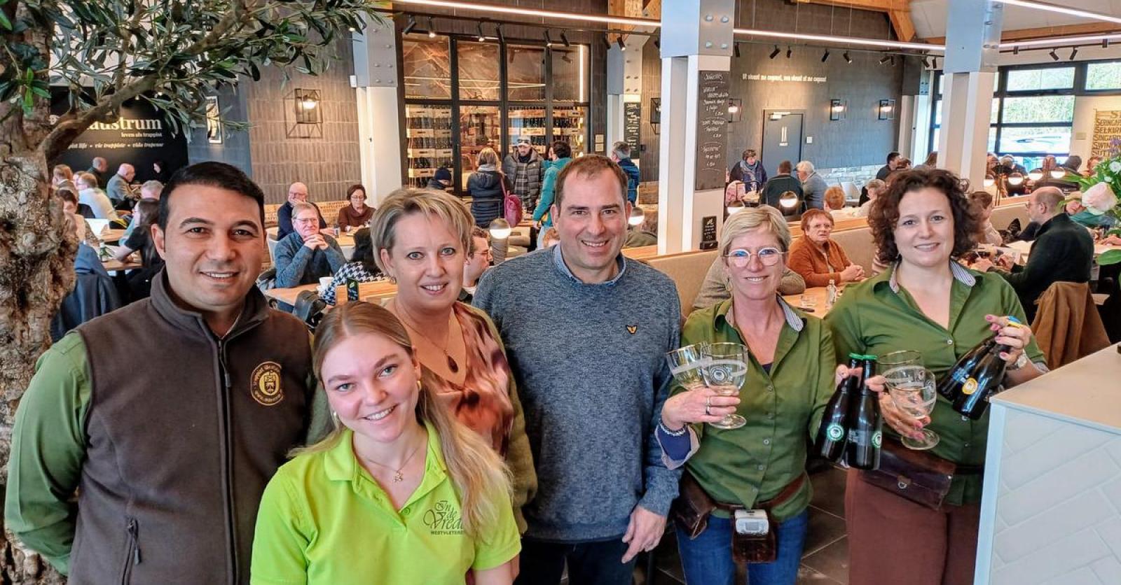 Genieten van een Westvleteren in vernieuwde café ‘In de Vrede’: “Enige ...