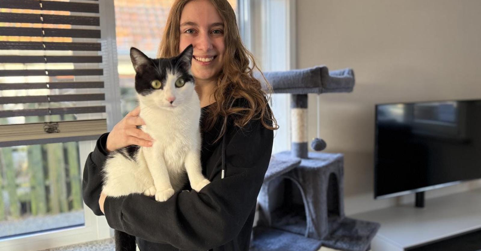 Amber Aerts (16) is een kattenoppas aan huis: “Elke kat reageert anders” - KW.be