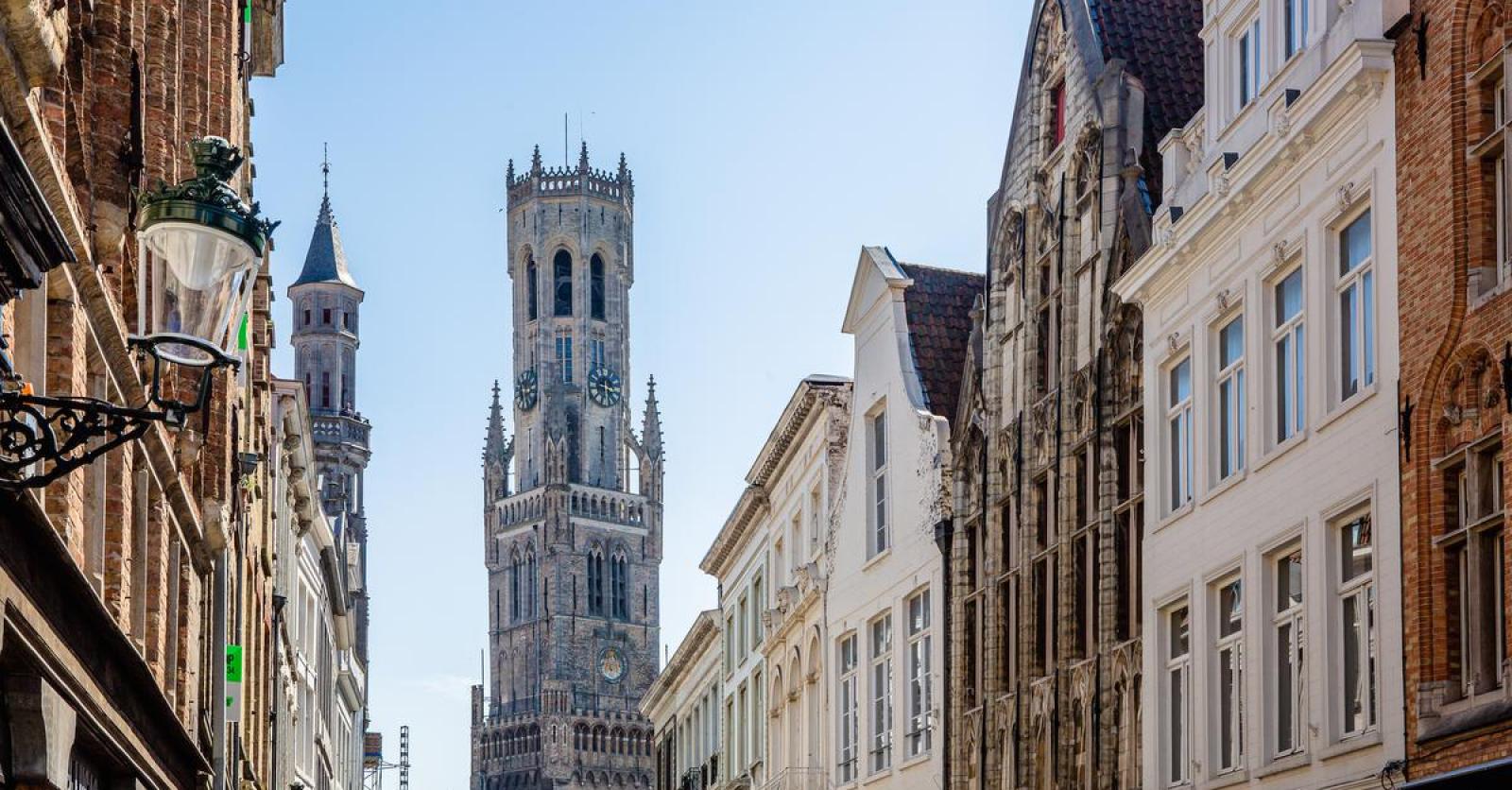 Brugge overweegt nu toch om al de toren van het Belfort te restaureren ... Brugge overweegt nu toch om al de toren van het Belfort te restaureren ...