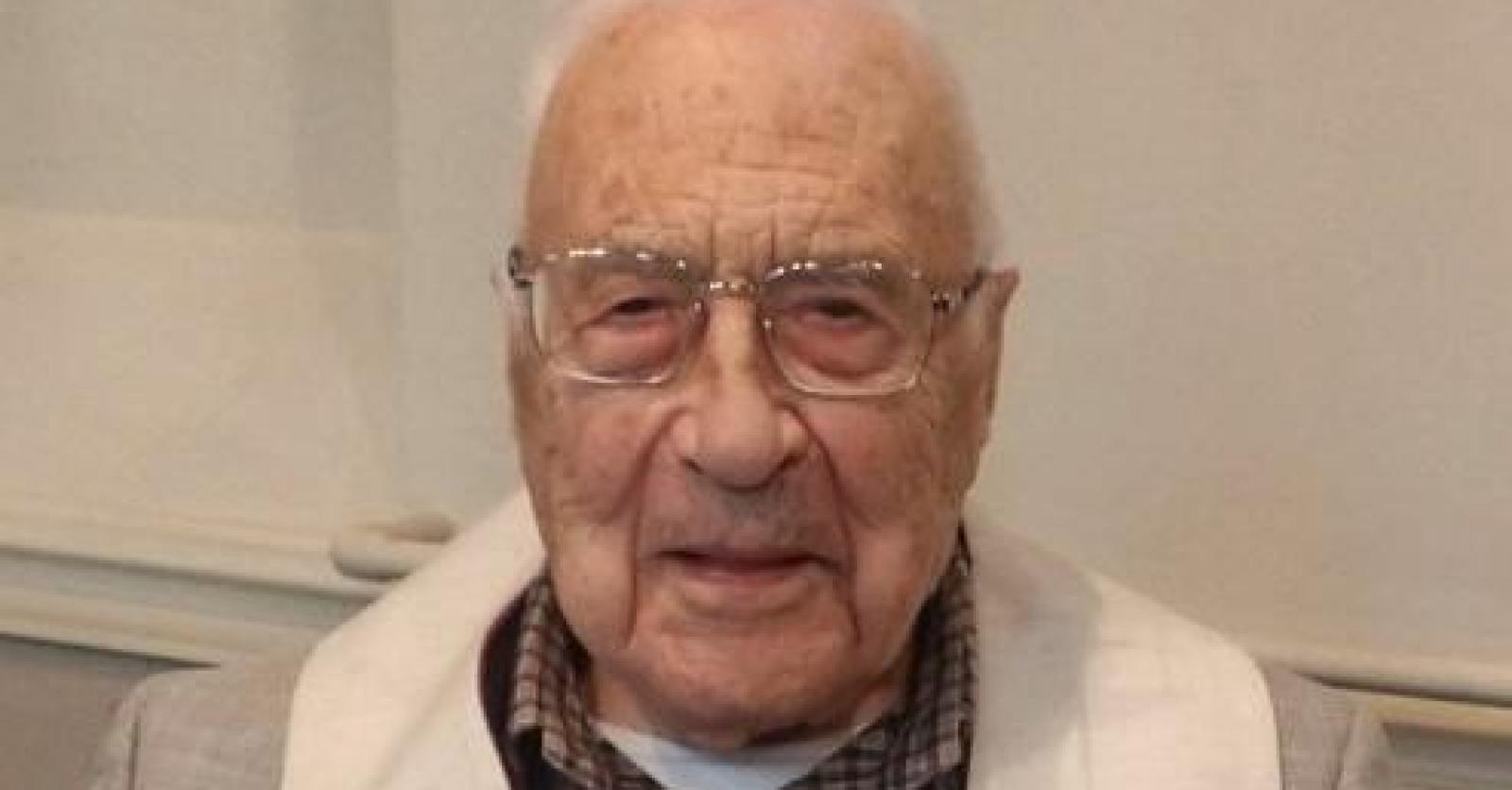 Jan Devos de Moldergem (102), oudste priester van het bisdom, in Ieper overleden - KW.be