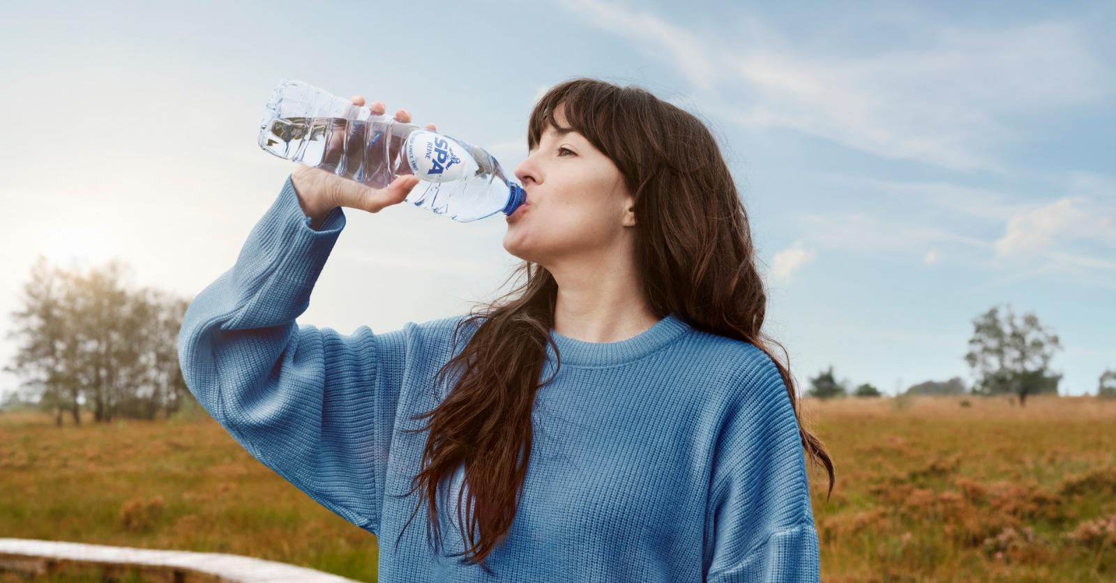 5 précieux conseils pour boire plus (et mieux) - Plus Magazine