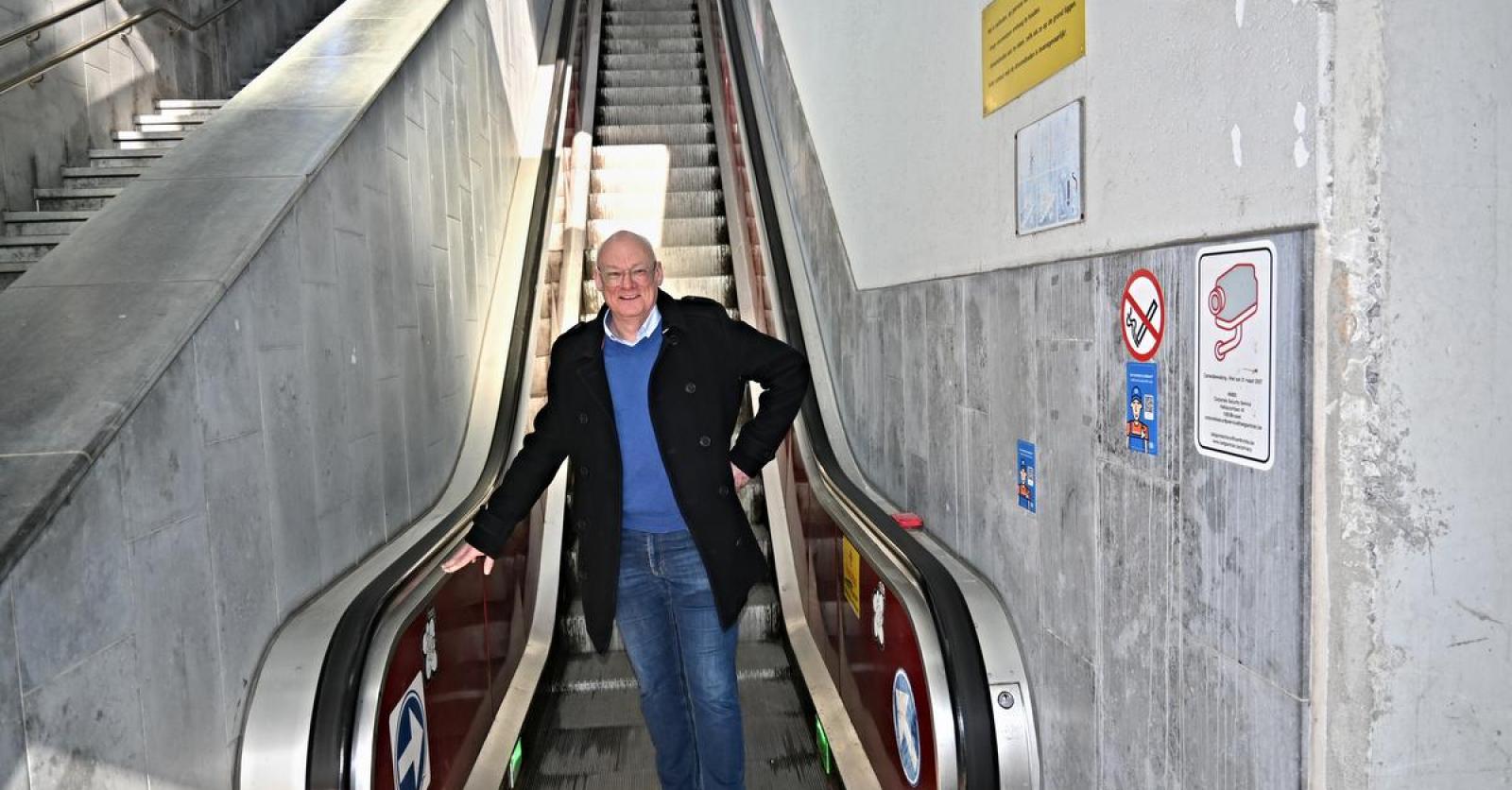 Station Harelbeke krijgt nu toch nieuwe lift die roltrap vervangt - KW.be
