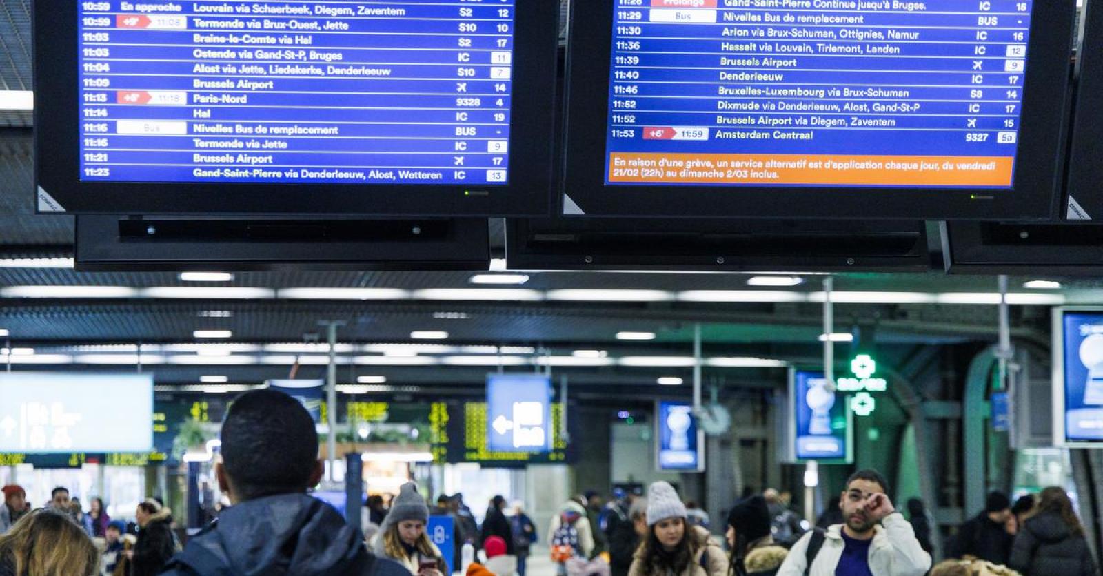 ACOD Spoor en ACV-Transcom trappen stakingskalender bij spoor af met 24 ...