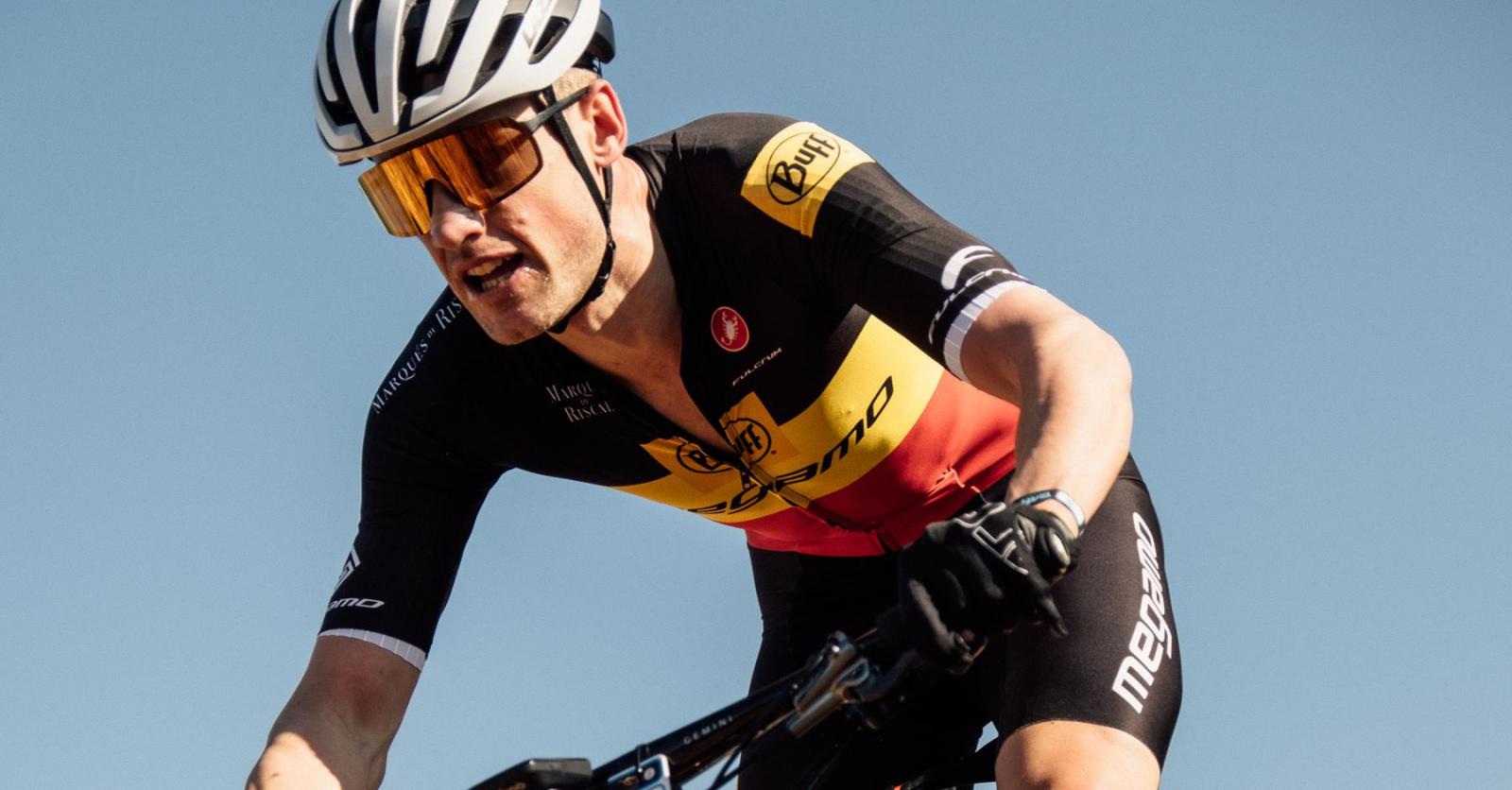 Wout Alleman wint met Tsjechische ploegmaat tijdrit van 66 kilometer op ...