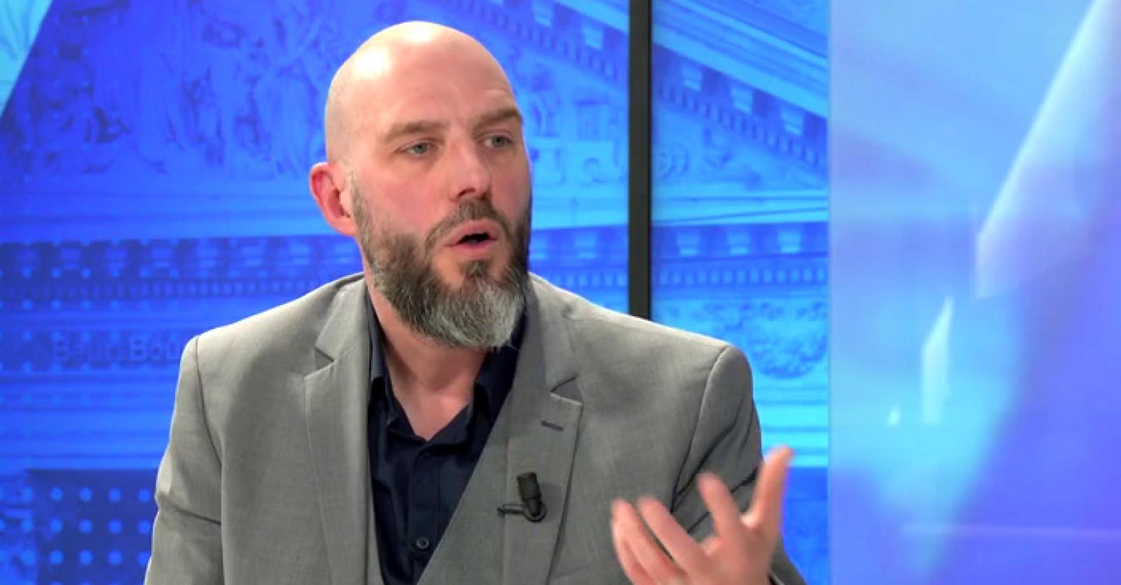 Alain De Neve: "Des chars russes à Bruxelles? Je n'y crois pas, mais il ...