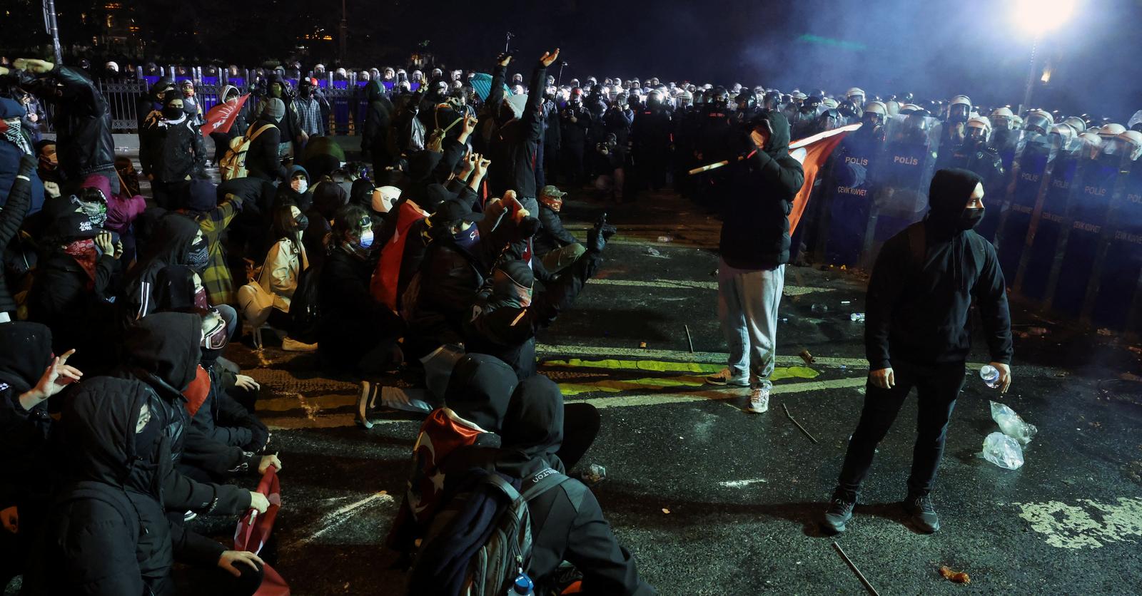 Opnieuw massaal straatprotest in Turkije