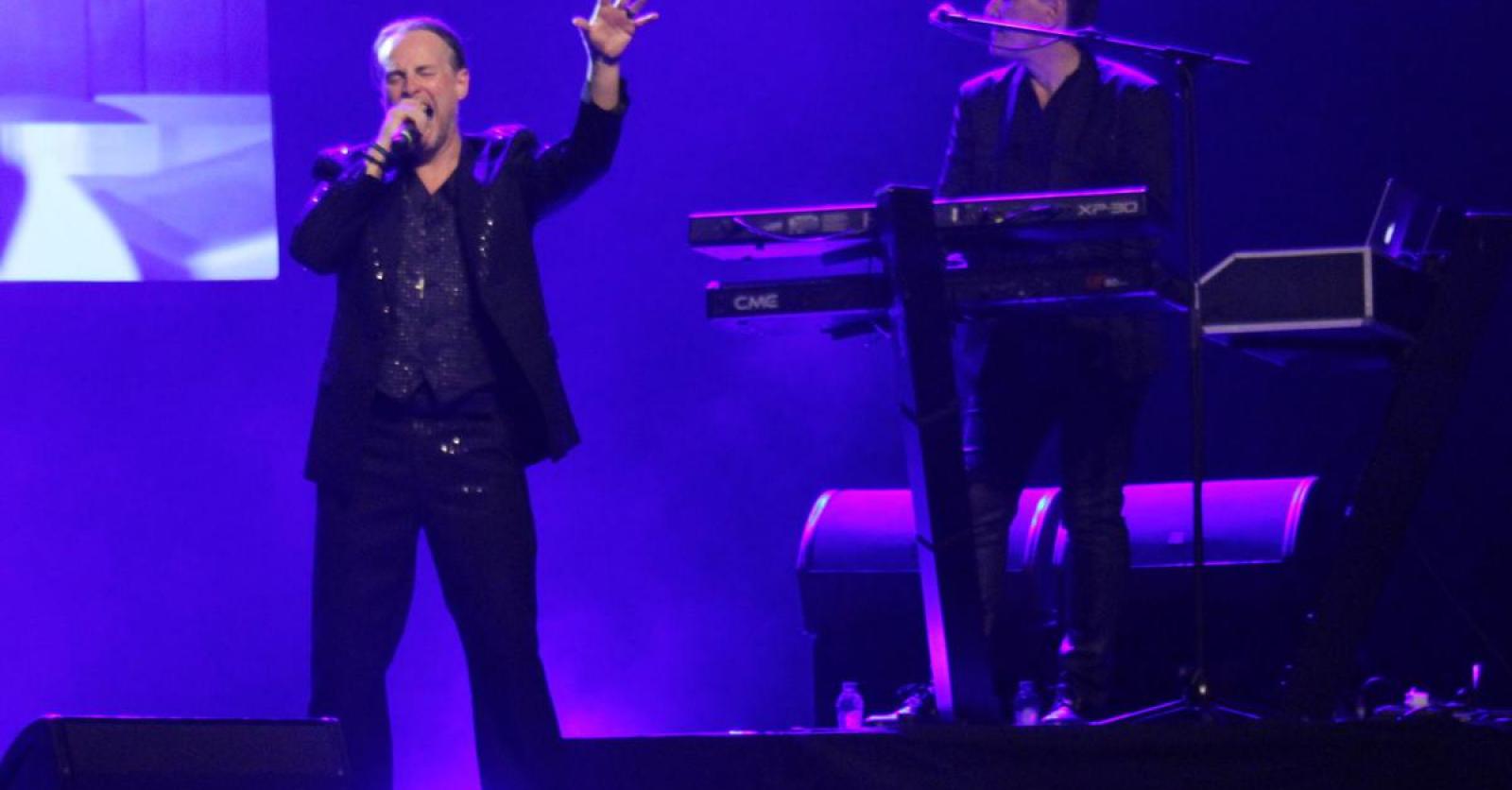 ‘Mind2Mode a tribute to Simple Minds, Depeche Mode and U2’ in Foyer ...