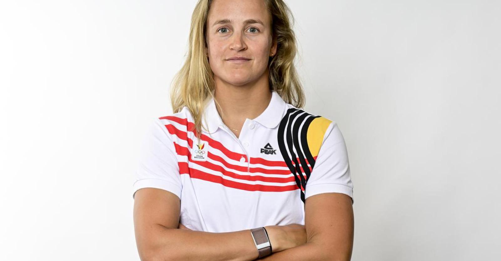 Emma Plasschaert behoudt derde plaats in ILCA 6 tijdens Olympische ...