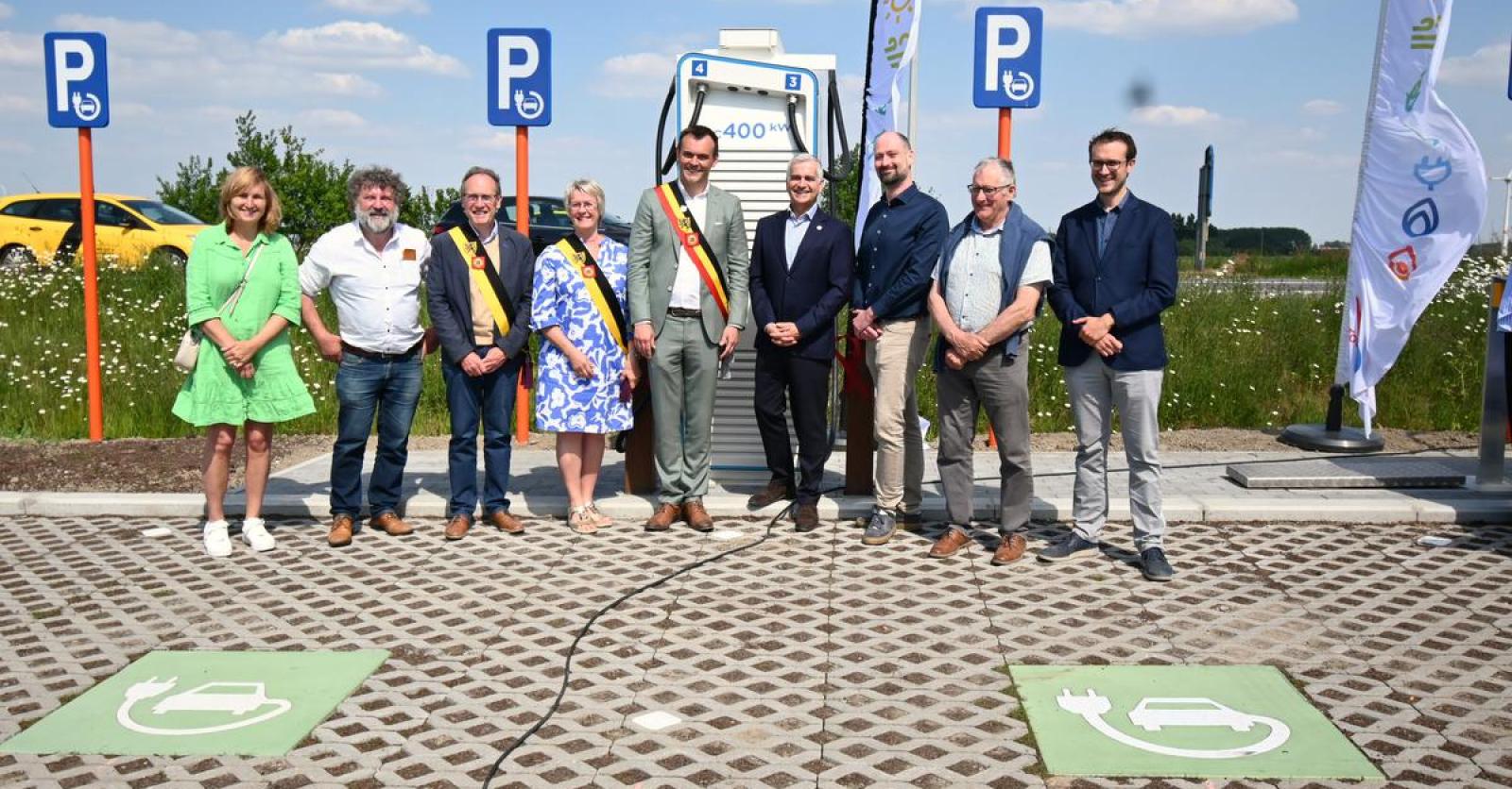 Nieuwe carpoolparking nabij A19 in Beselare officieel ingehuldigd ...
