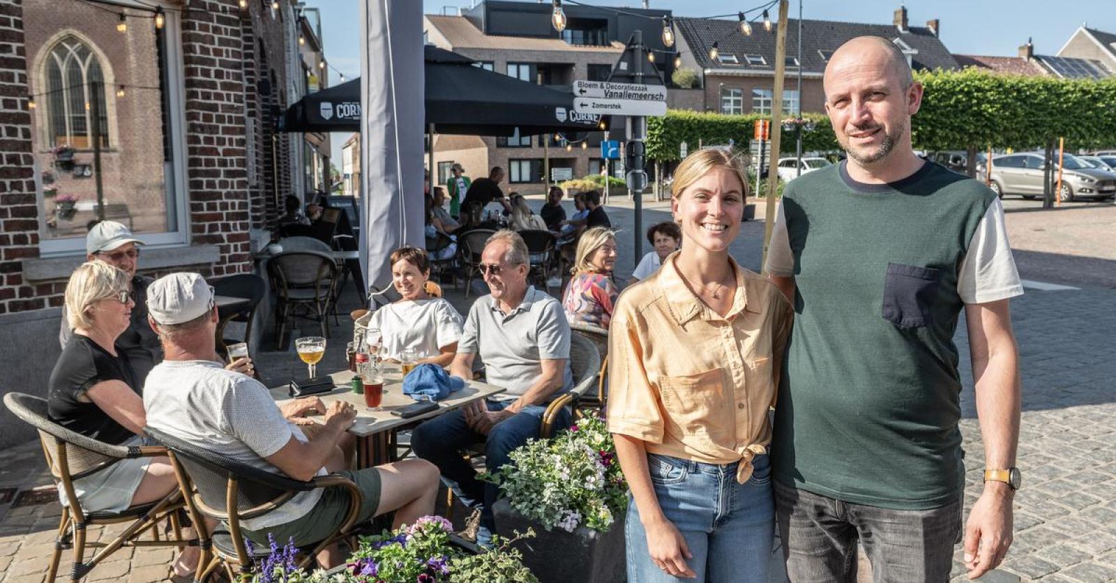 “Die eerste Gits Kermis, dat was er echt bonk op”: Jan (40) en Maité ...