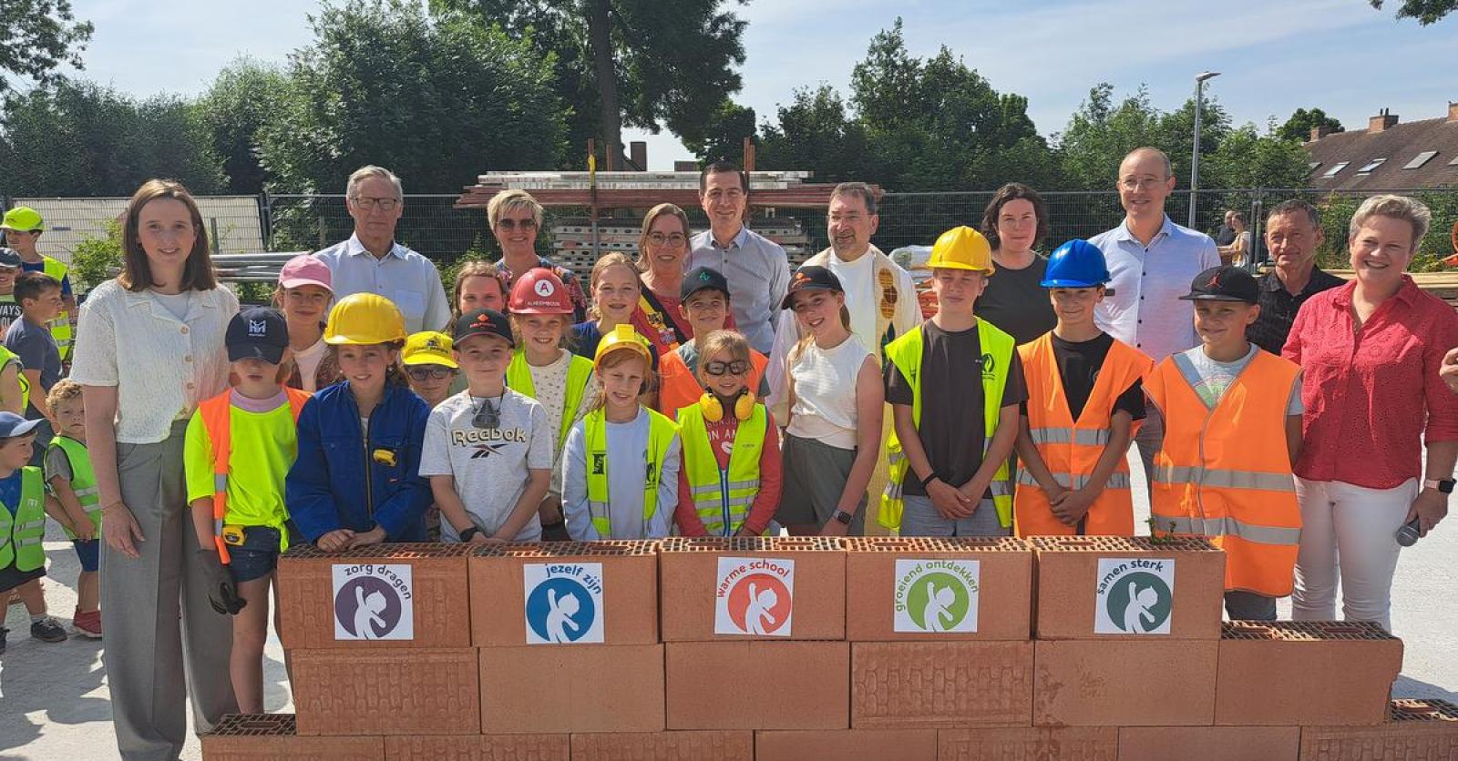 Na bijna twintig jaar in containerklassen krijgt VBS Capucienen ...