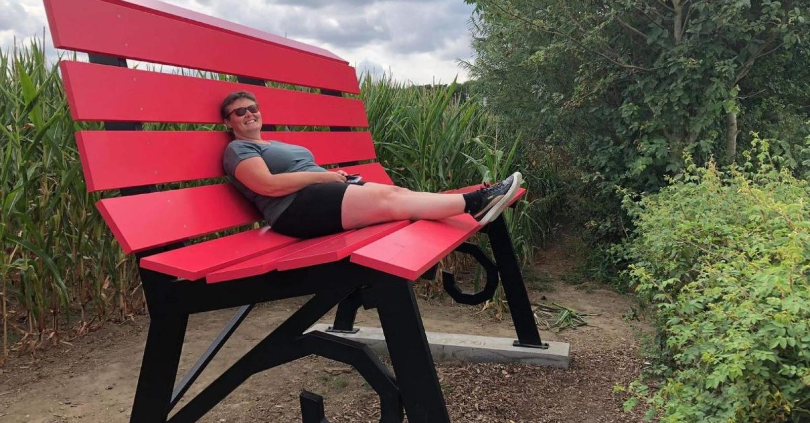 Unieke en suggestieve fietsroute langs Big Benches - KW.be