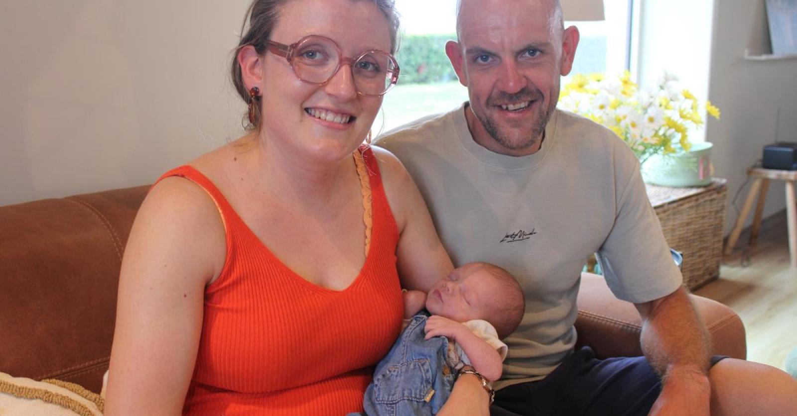 Astrid en Henri van eetcafé ’t Hof van Commerce zijn kersverse ouders ...