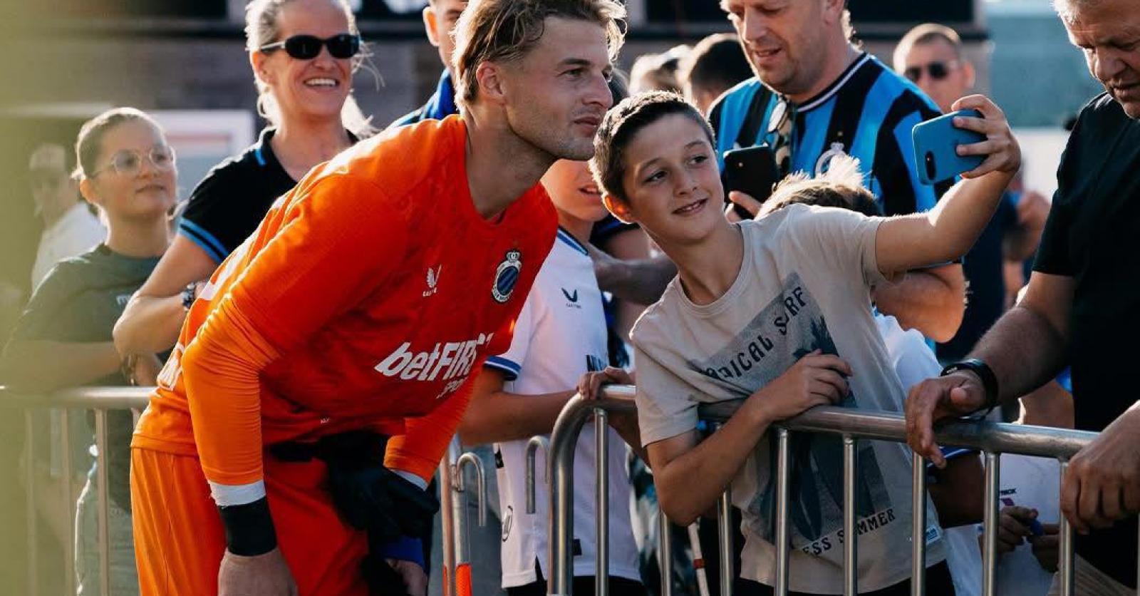 Japanese bikini models 5 feet, lengthy ebony hair, decent