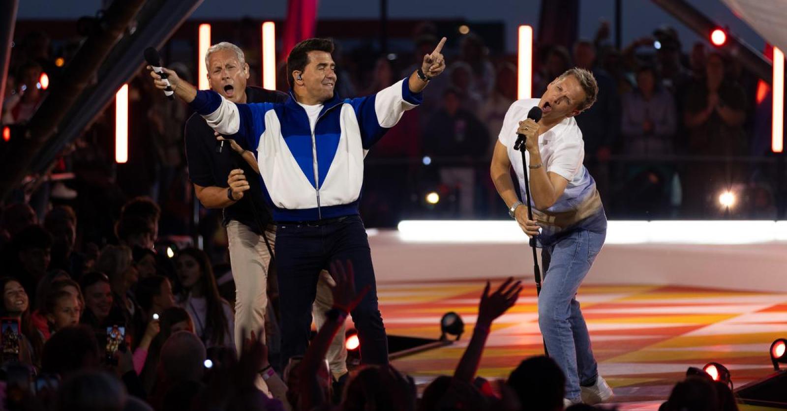 Jan Smit is deze avond te zien met de single ‘Tranquilo’ in ‘Tien Om Te Zien’ in Westende, met ...