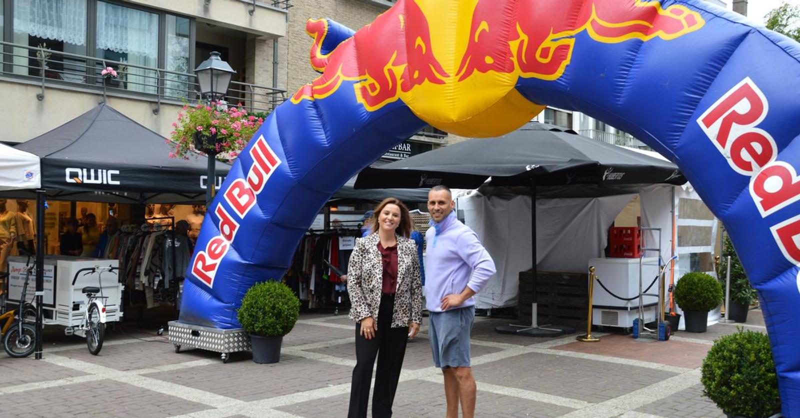 Handelaars Manitobaplein organiseren ‘Summer Breeze’: “Een leuke ...
