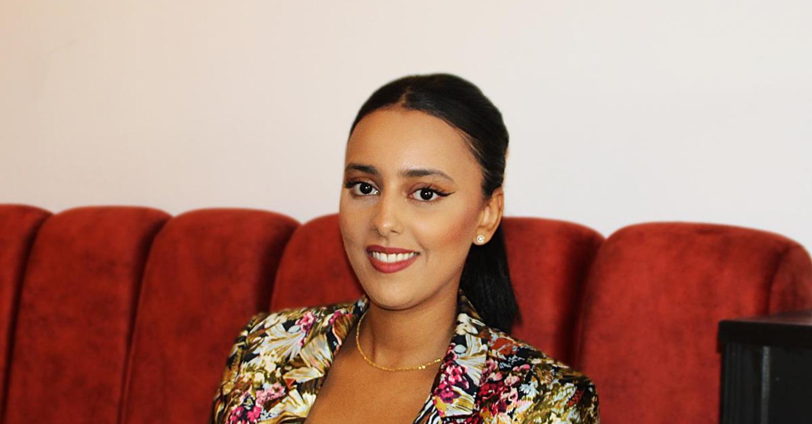 Chaimae El Massaoul (24) nieuwe voorzitter van Open VLD Kortrijk: “Het ...