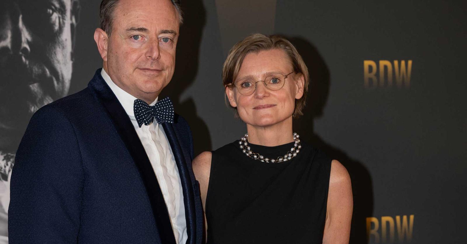 Echtgenote van Bart De Wever schrijft boek over eetstoornis