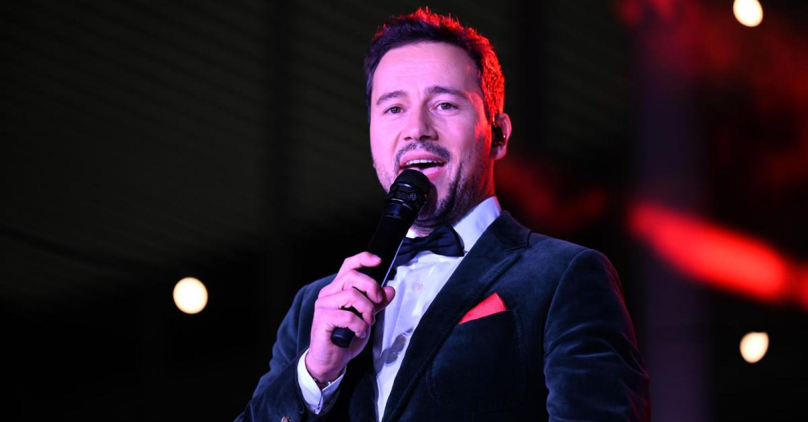 Yannick Bovy trapt theatertour ‘Crooners’ af in De Branding in ...