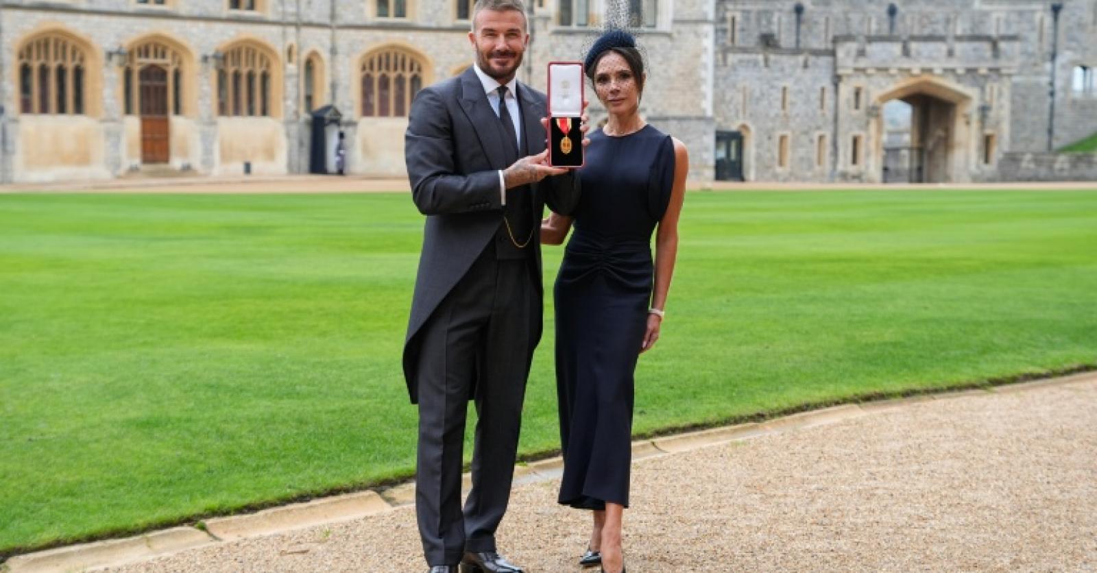 David Beckham décoré par Charles III lors d'une cérémonie au château de ...