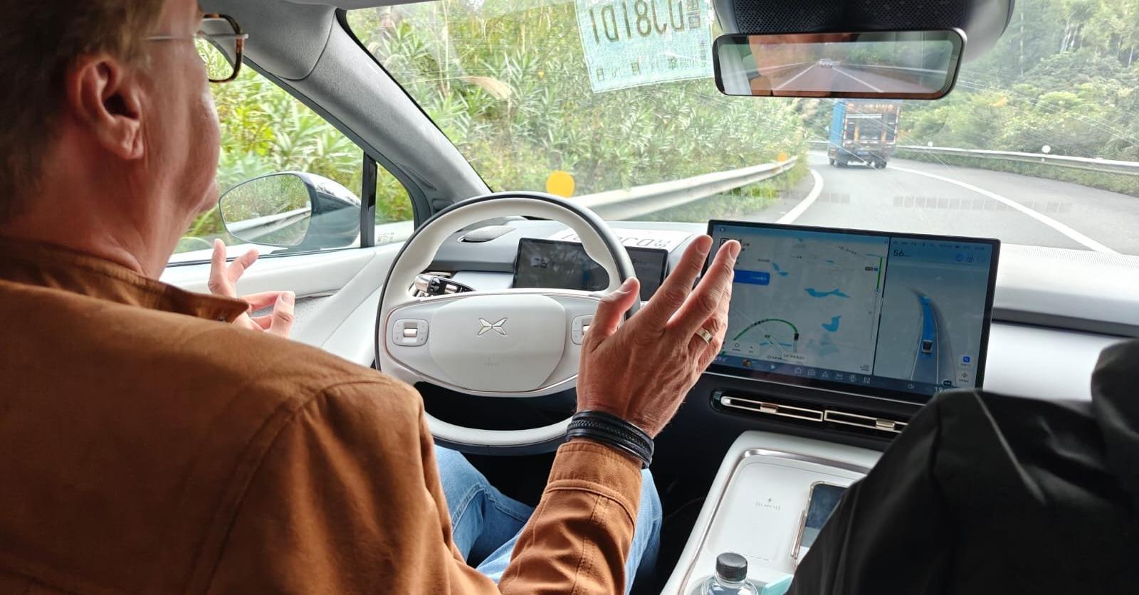 Autokenner Alain Devos: 'De Chinese merken lopen voorop, de Europese ...