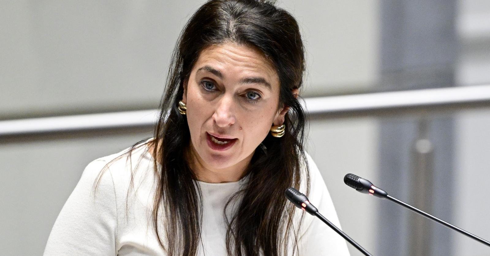 Zuhal Demir veut réformer le calendrier scolaire et s'attire les ...