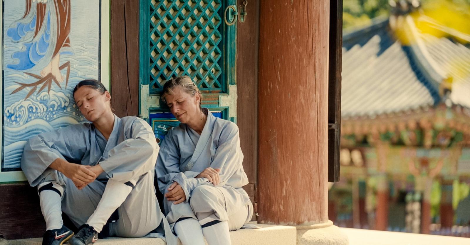 Kung Fu Helden: Nora Monsecour over daten als trans vrouw