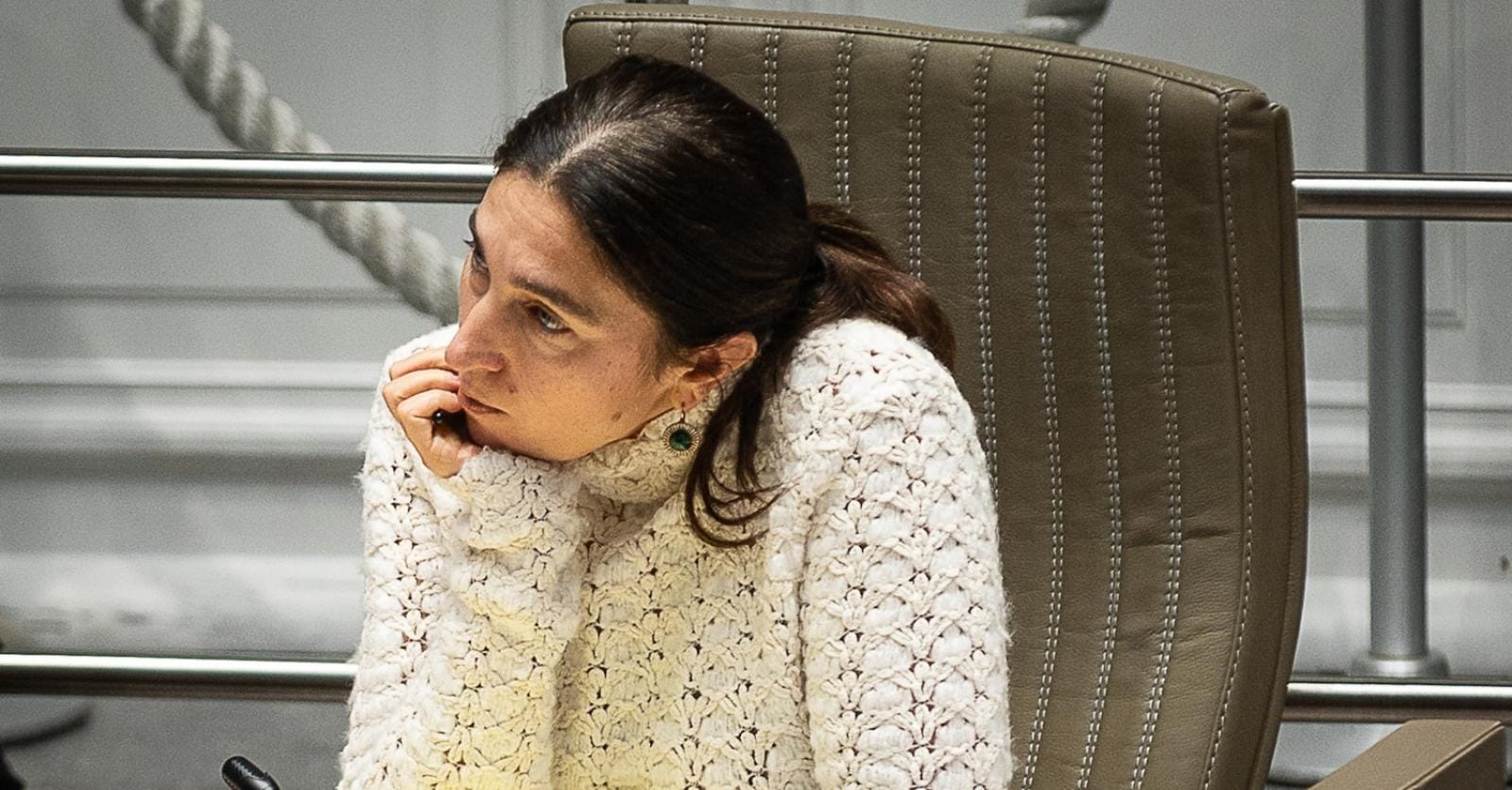 Meerderheidspartijen nodigen Thomas More niet uit voor hoorzittingen ...