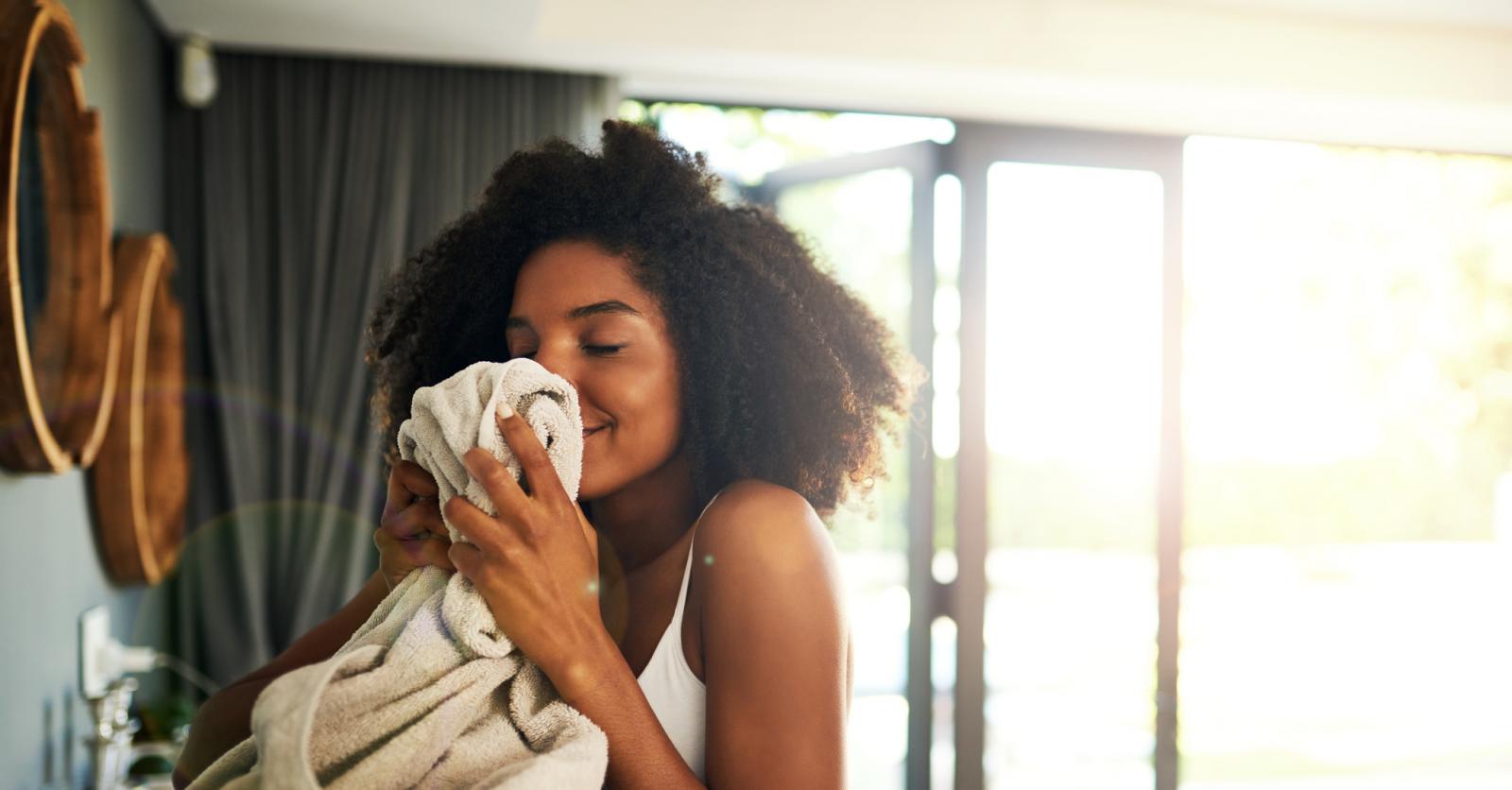 Een propere was: 10 tips om langer van je kledij te genieten - Libelle