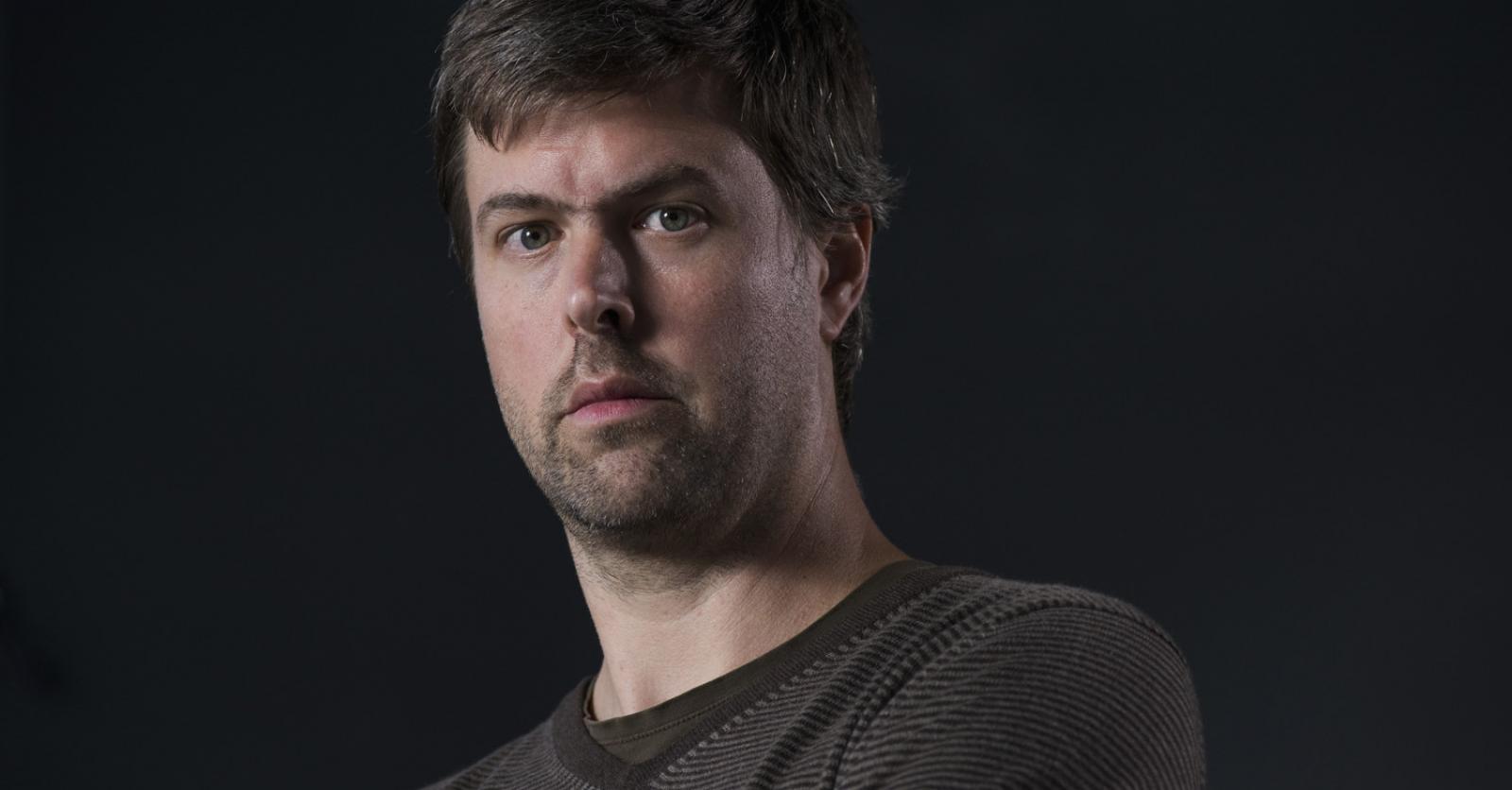 In ‘Het Vlees’ perfectioneert David Szalay zijn kille, bijna ...
