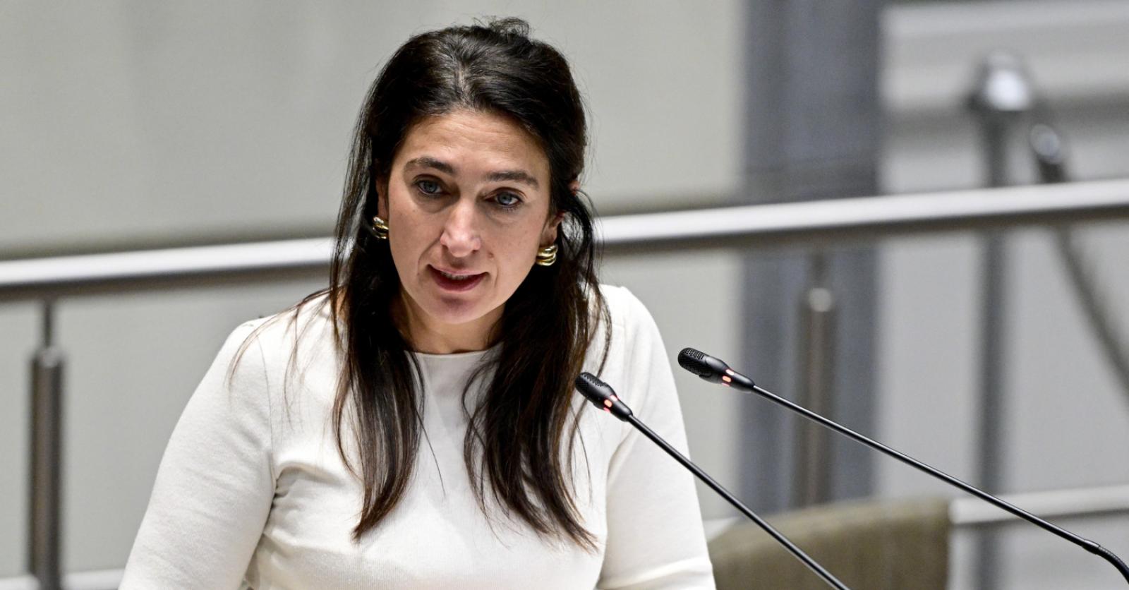 ‘Mevrouw Demir, waarom schildert u onderwijsmensen af als ...