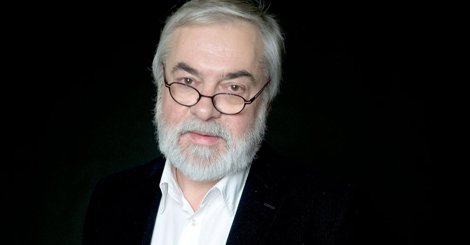 Marc Van den Hoof (1946-2024): de mooiste stem van de radio is niet ...