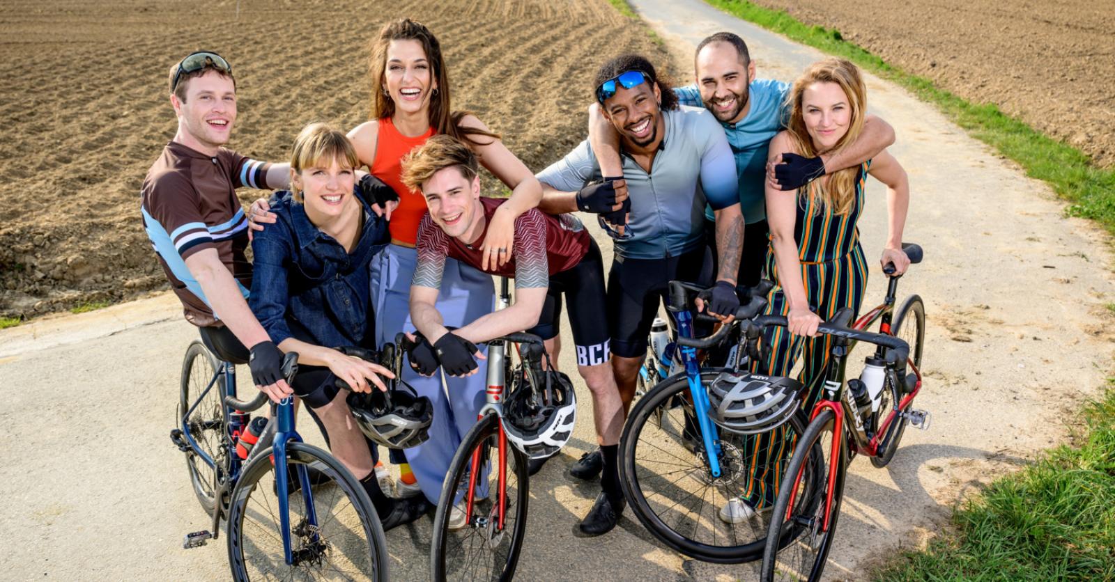 ‘Dertigers’-cast geeft ultrasnelle en handige recap van seizoen 2