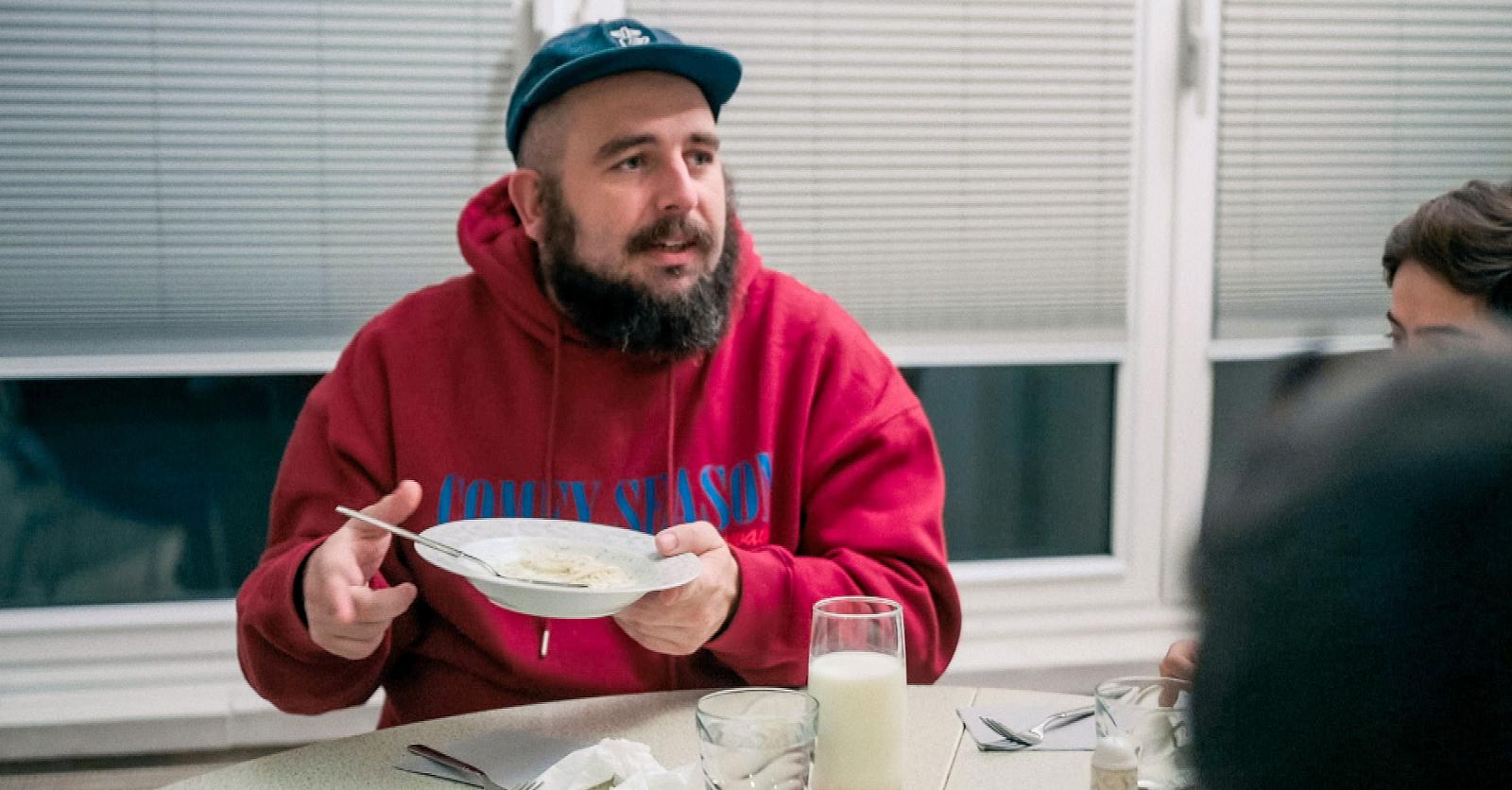 Bockie De Repper betrapt zichzelf op seksistische gedachtegang