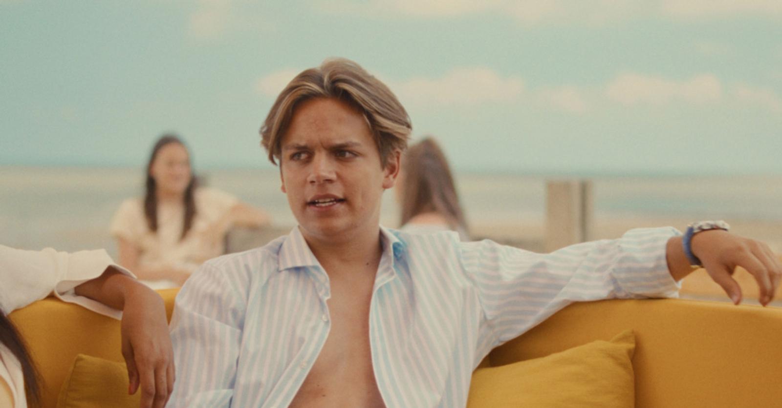 Kes Bakker (22) in 'Knokke off'