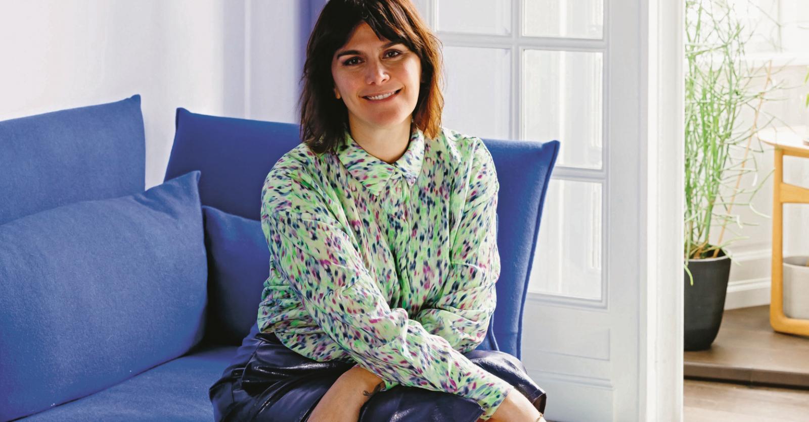 Interieurarchitect Kelly Claessens ijvert in nieuw boek voor meer kleur ...