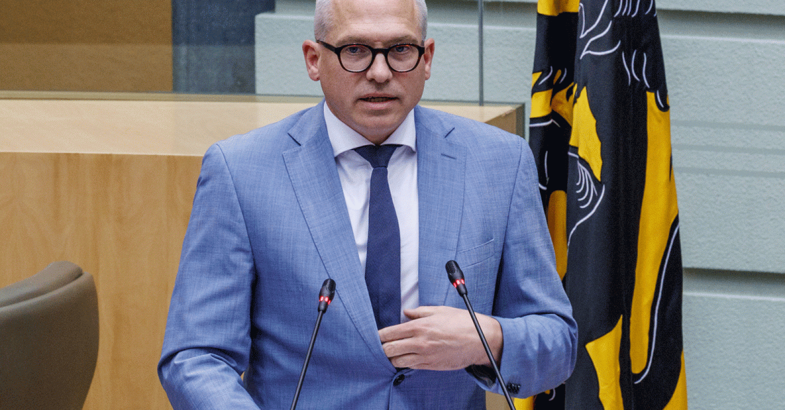 'Frigobon' op de schop en een hogere zorgpremie: Vlaamse regering heeft ...