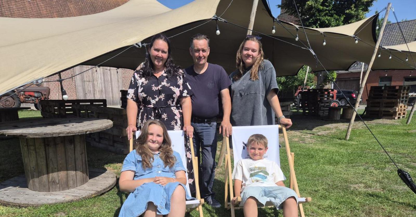 Inge en Nick openen straks opnieuw hun zomerbar Ter Couttere: “Naast klassiekers zijn er ook ...