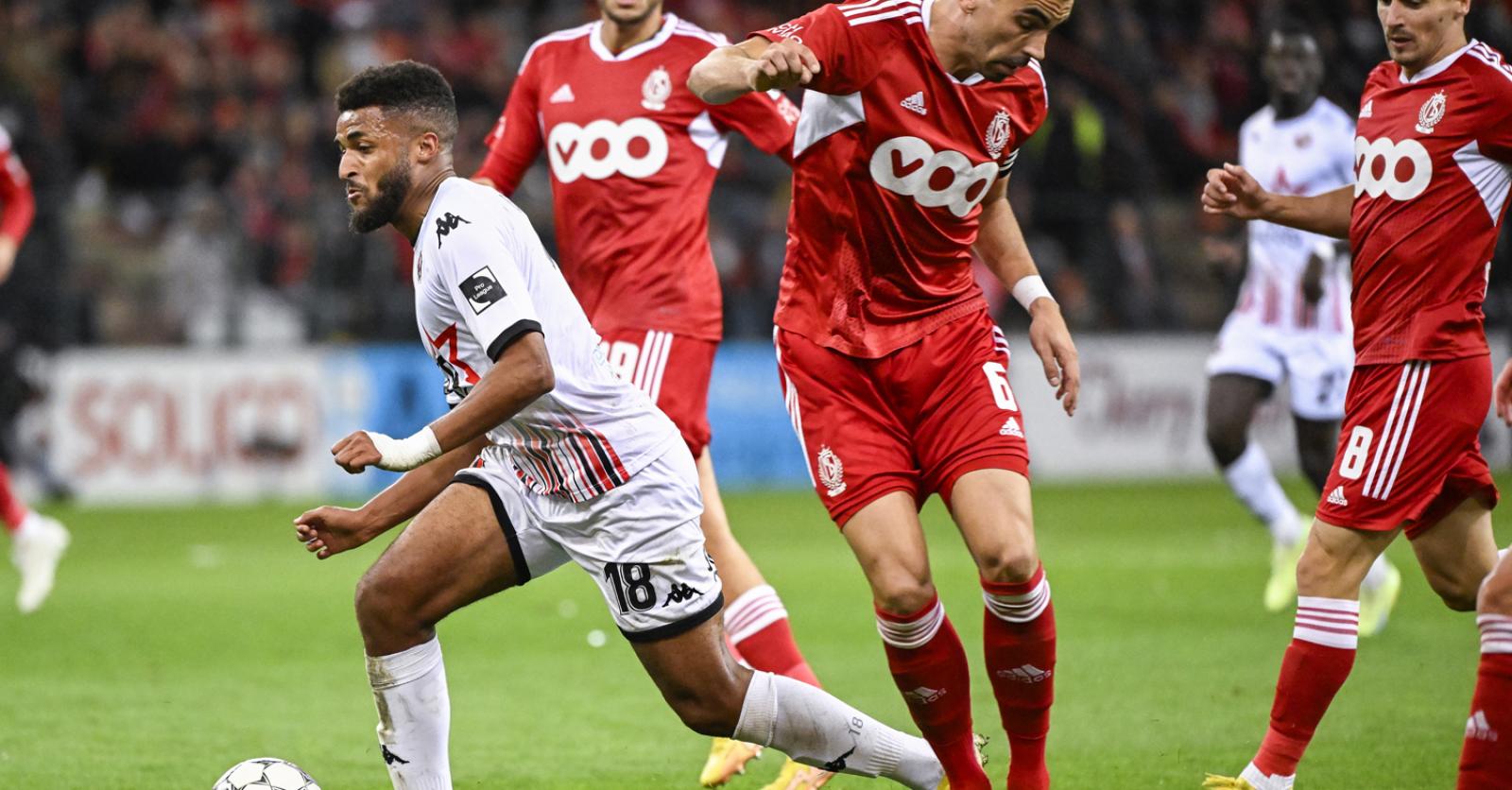 Coup Darrêt Pour Le Standard Battu 0 2 Par Seraing Dans Le Derby Liégeois