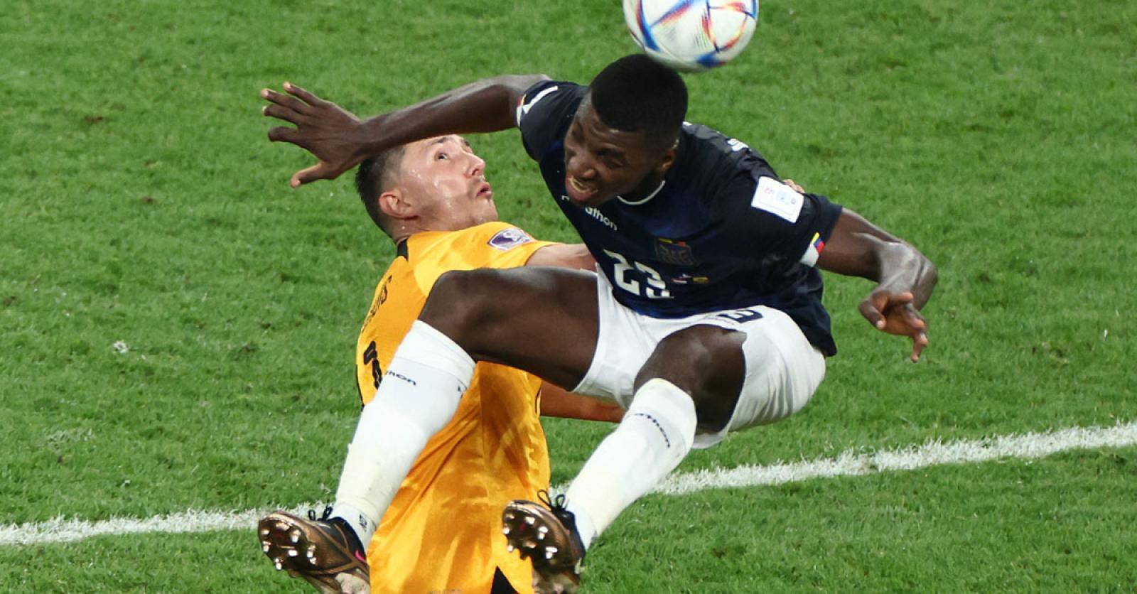 Mat Oranje speelt gelijk tegen Ecuador: 1-1