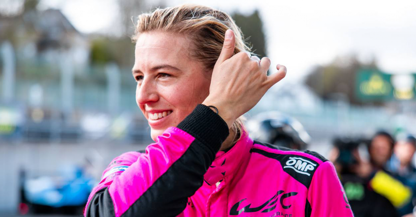 ELLE NOUS INSPIRE: Sarah Bovy, pilote de course belge et intrépide